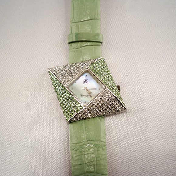 Victoria Wieck | Accessories | New Victoria Wieck Pastel Green ...